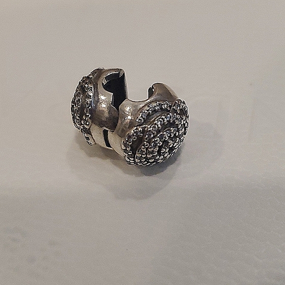 Pandora | Jewelry | Authentic Pandora Clip | Poshmark